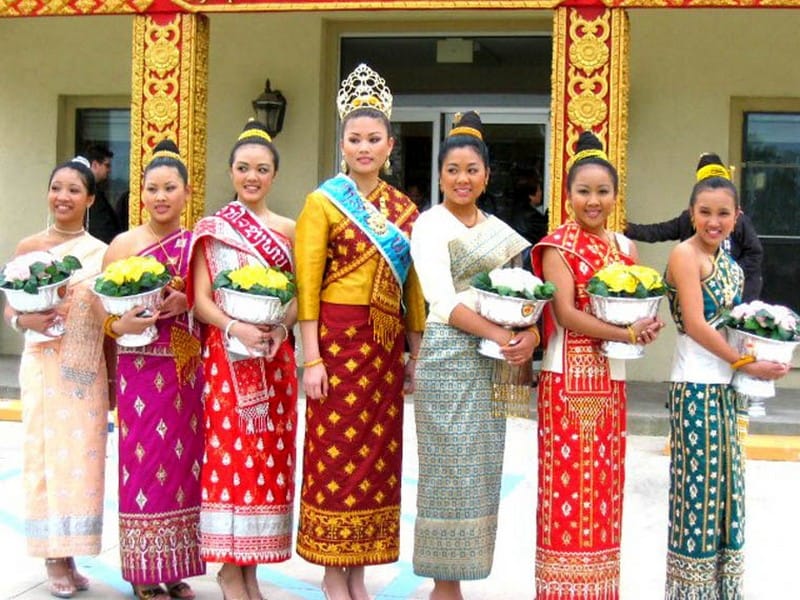 Trang phục truyền thống của các quốc gia Đông Nam Á - Wanderlust Tips